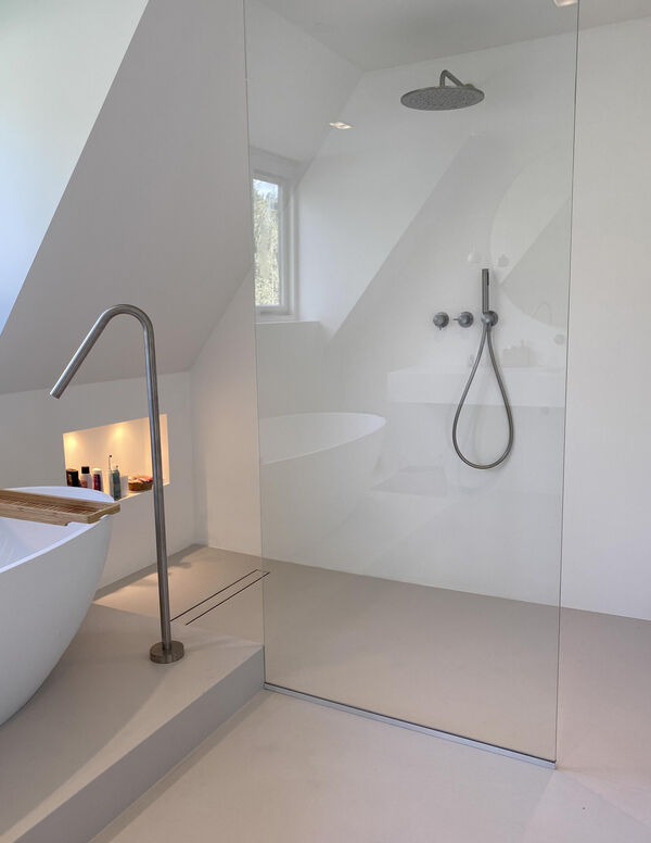 Glazen inloopdouche op maat » Inmeten! | GLAZZ